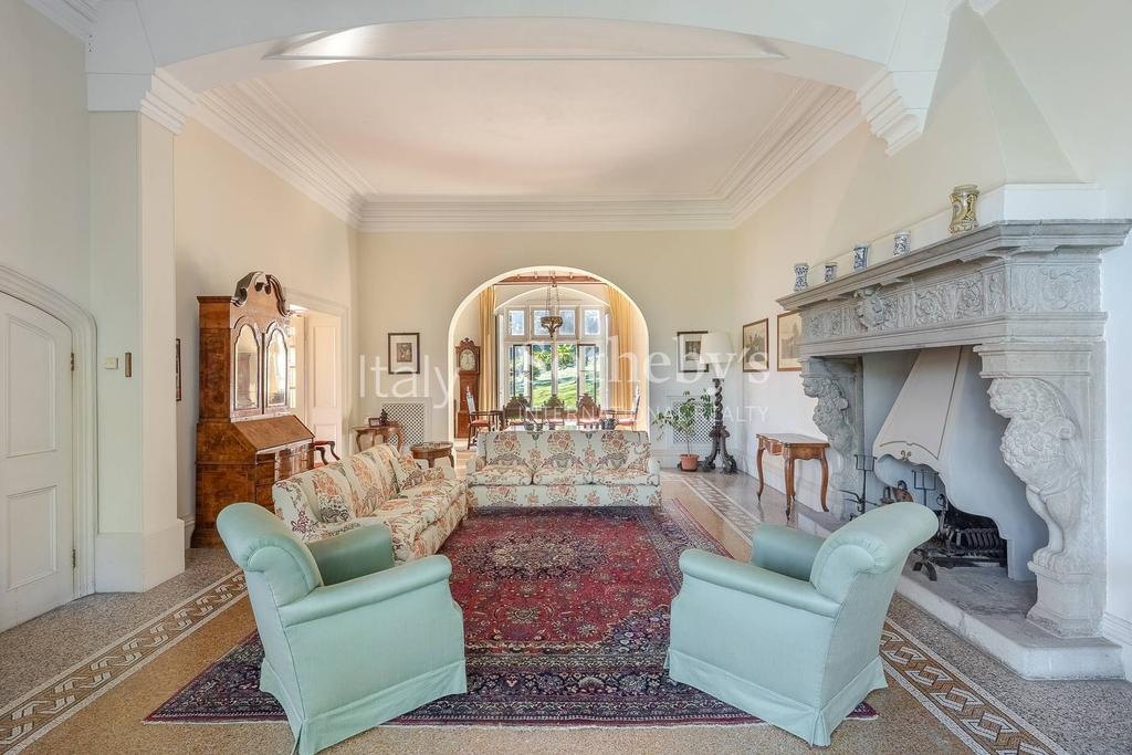 Magnificent Victorian-style villa on Lake Como | Villa For sale ...