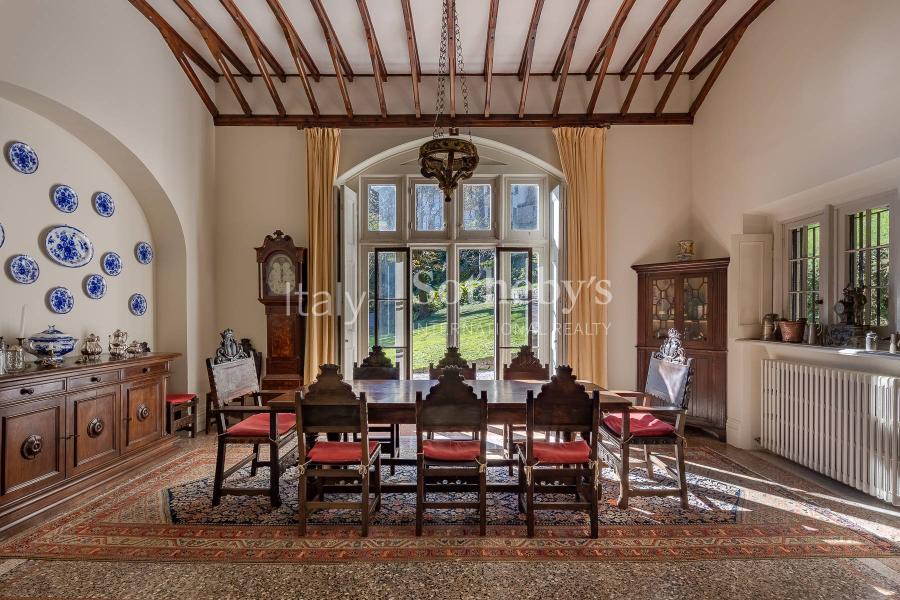Magnificent Victorian-style villa on Lake Como | Villa For sale ...