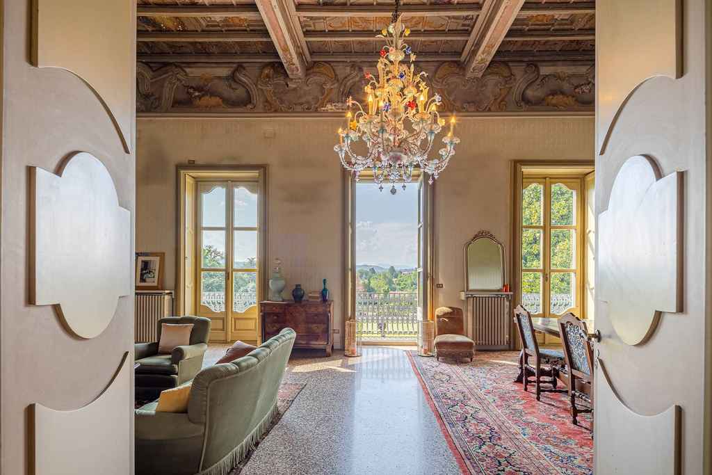 Elegant historic villa | Villa For sale Merate | Sotheby’s Realty Italy