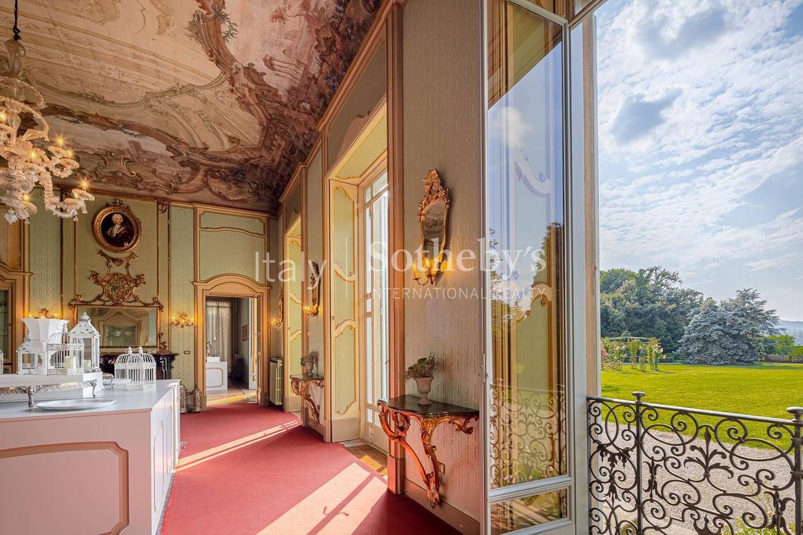 Elegant historic villa | Villa For sale Merate | Sotheby’s Realty Italy