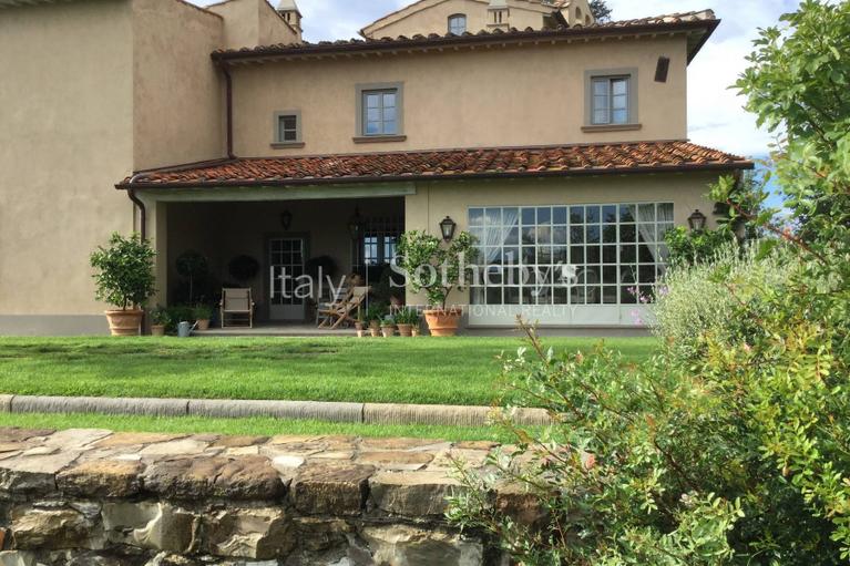 Property for sale in Italy, villa for sale Italy Sotheby's Realty