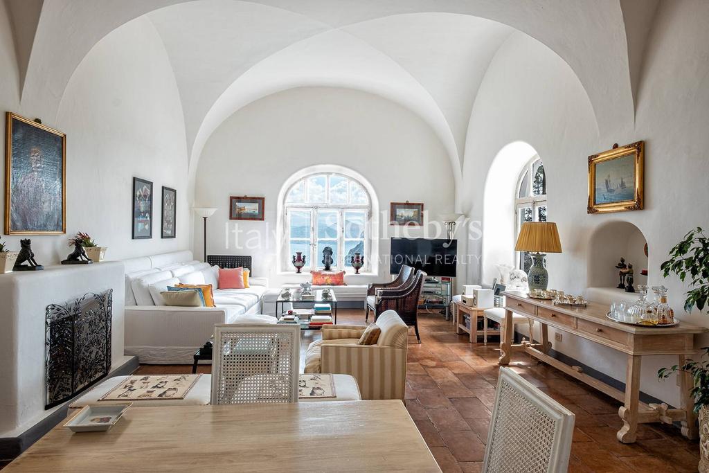 A massive estate in the heart of Capri | Villa For sale Capri | Sotheby ...