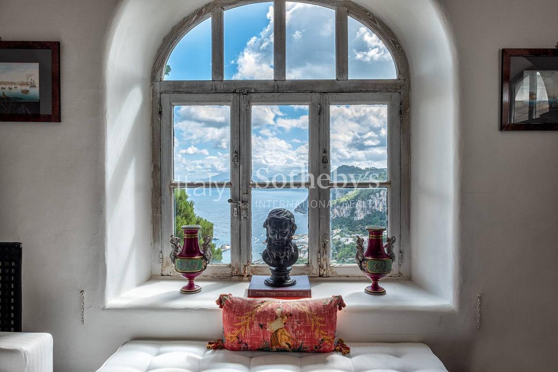 A massive estate in the heart of Capri | Villa For sale Capri | Sotheby ...