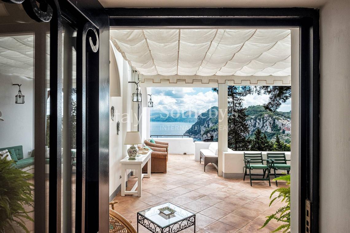 A massive estate in the heart of Capri | Villa For sale Capri | Sotheby ...