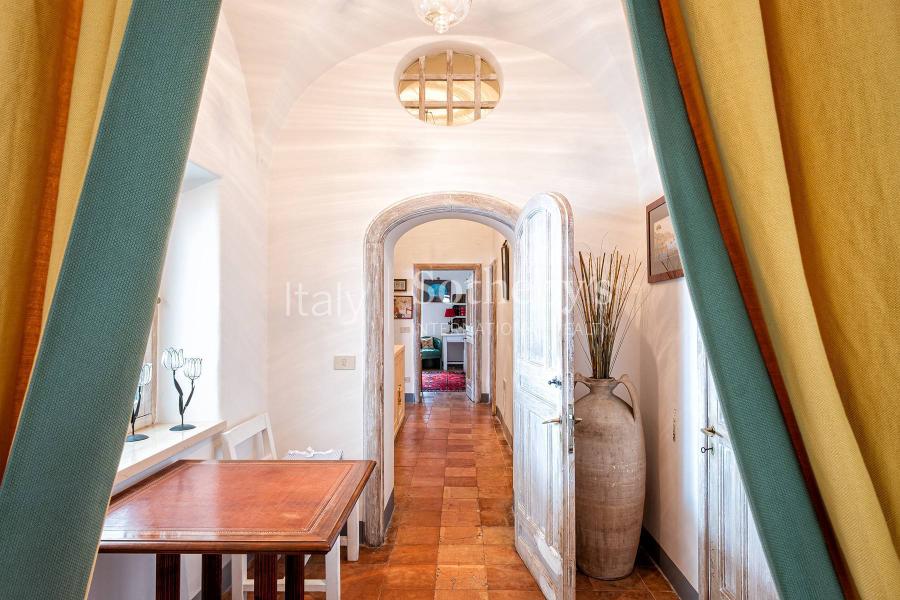 A massive estate in the heart of Capri | Villa For sale Capri | Sotheby ...