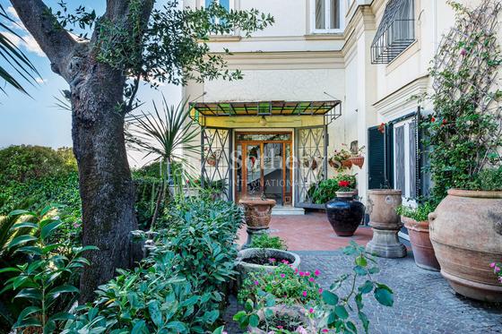 Italy luxury real estate, homes for sale | Sotheby’s Realty