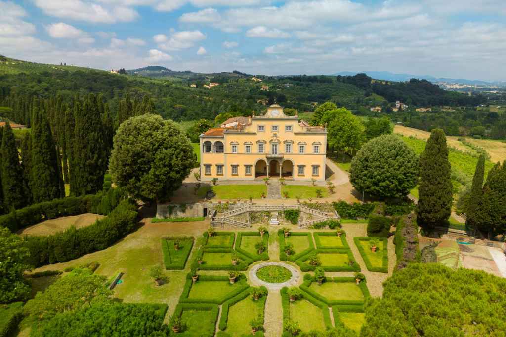 Villa Monna Lisa - Historic Mansion on the hills of Florence | Villa ...