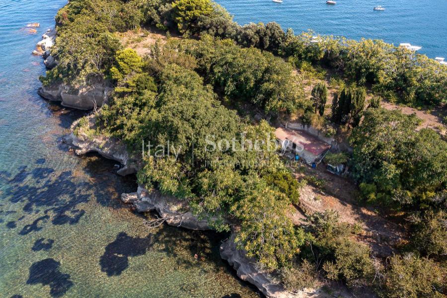 Isola di Punta Pennata | Tenuta in vendita Bacoli | Sotheby’s Realty Italy
