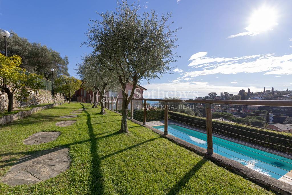 Charming apartment in the Gulf of Tigullio | Apartment For sale Rapallo ...