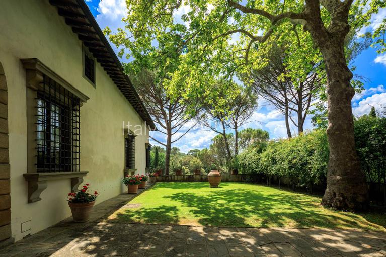 Luxury Apartments and Villas for Sale and Rent in Florence, Italy ...