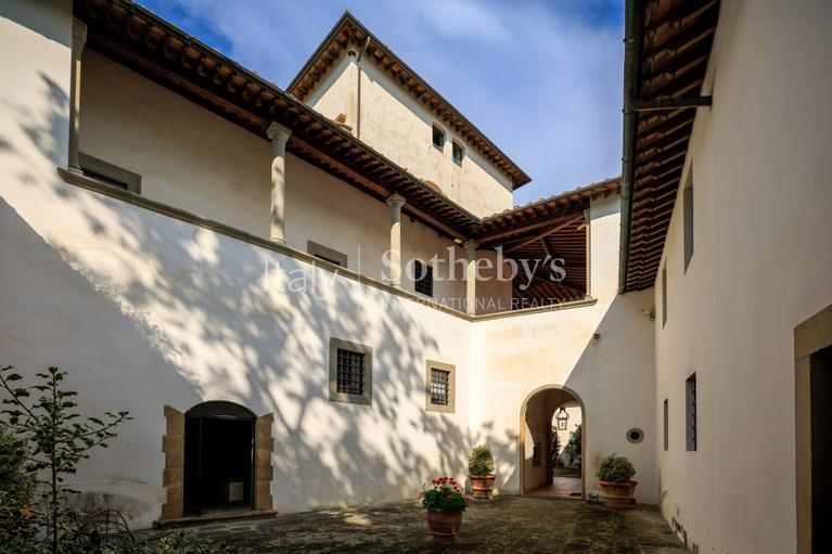 Luxury Apartments and Villas for Sale and Rent in Florence, Italy ...