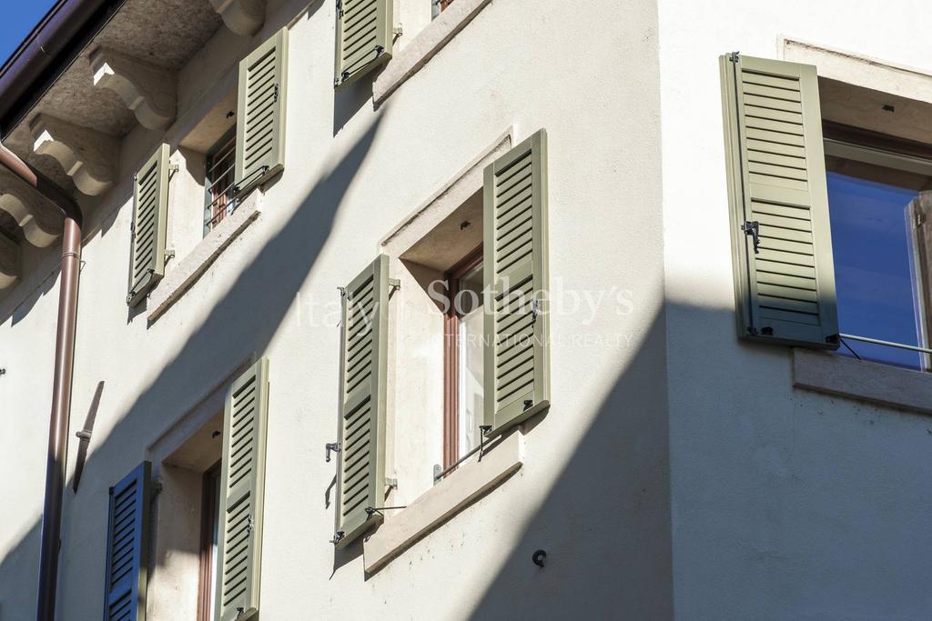 Modern Apartment in the Historic Center of Verona | Apartment For sale ...