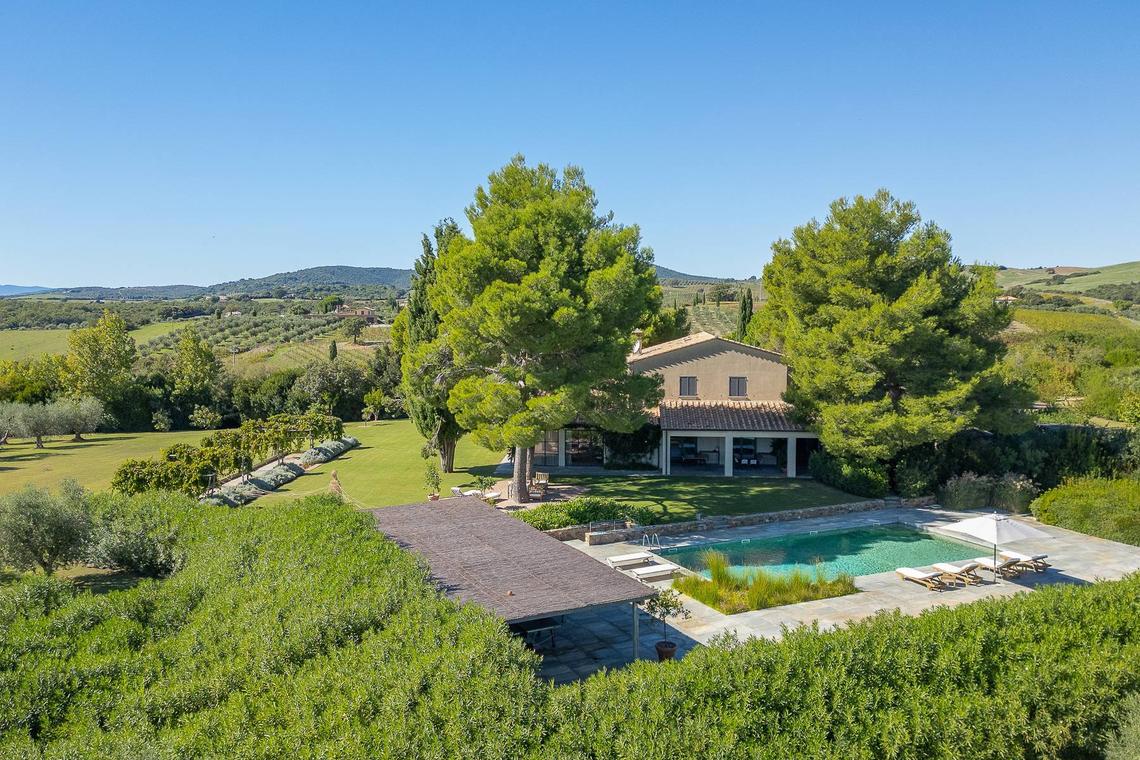 Elegant country estate near Capalbio and among Tuscan Vineyards ...