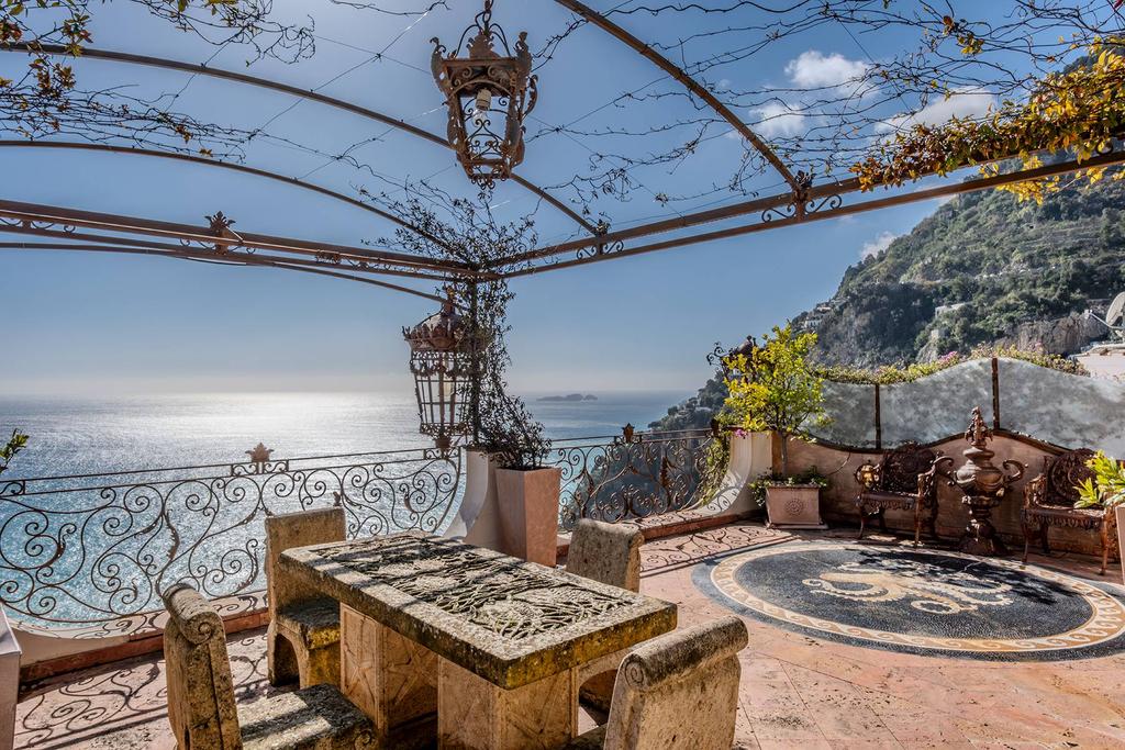 Exclusive residence with panoramic views in Positano | Semi-Independent ...